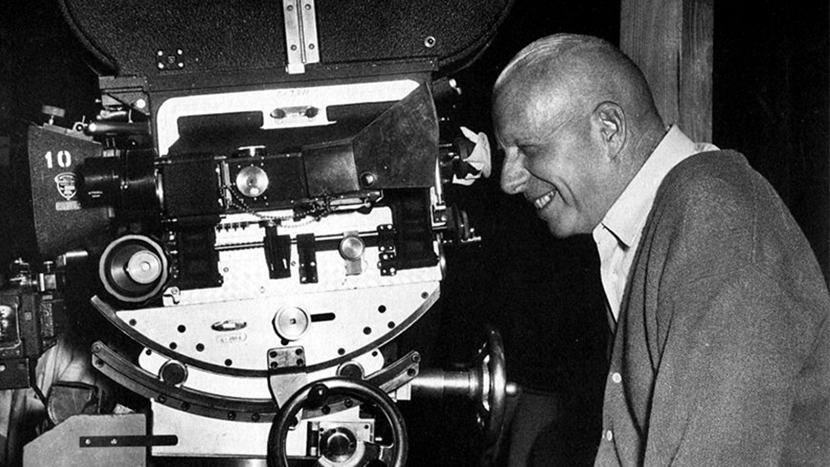 HOWARD HAWKS